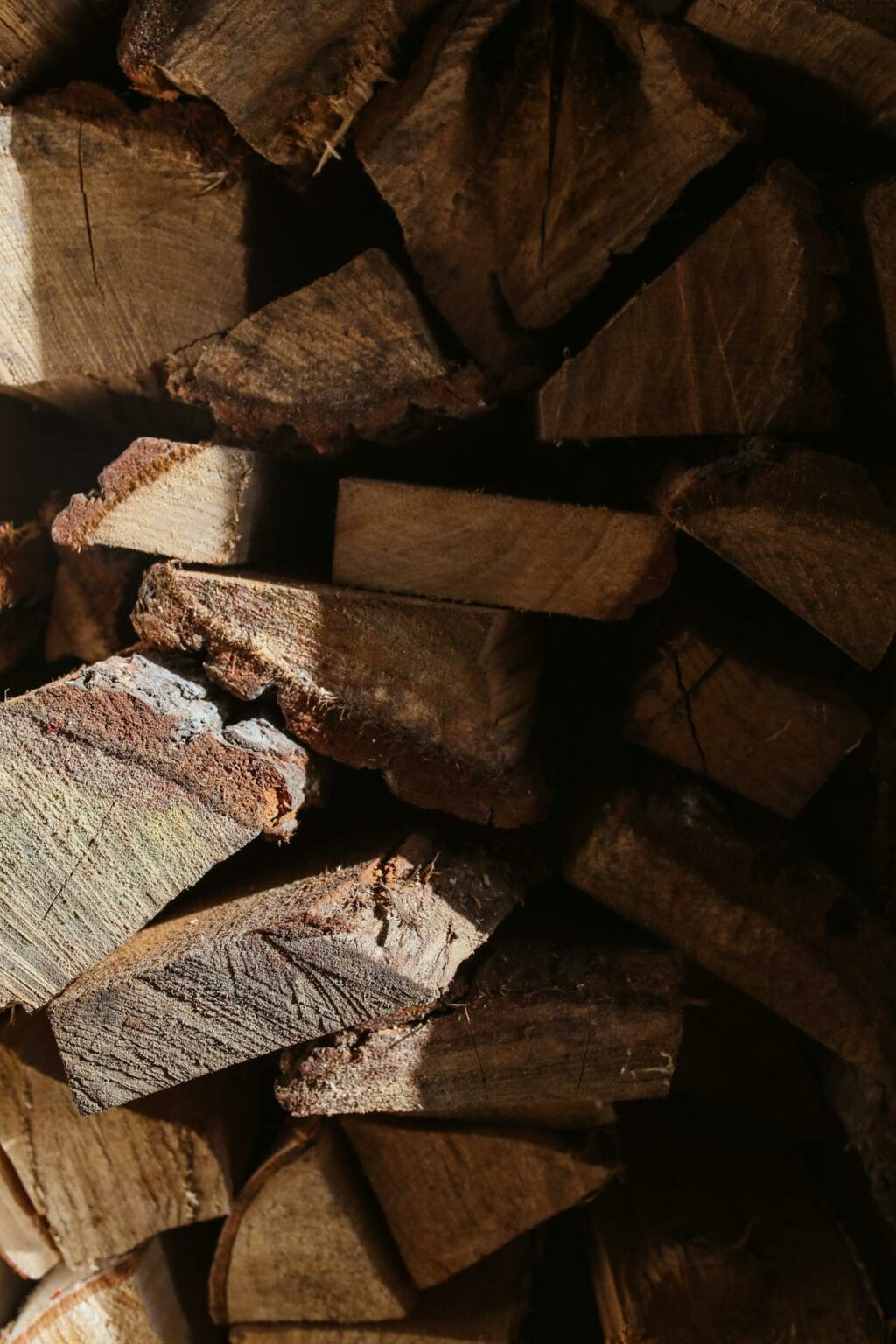 How to Stack Wood in a Fireplace - Tree To Timber